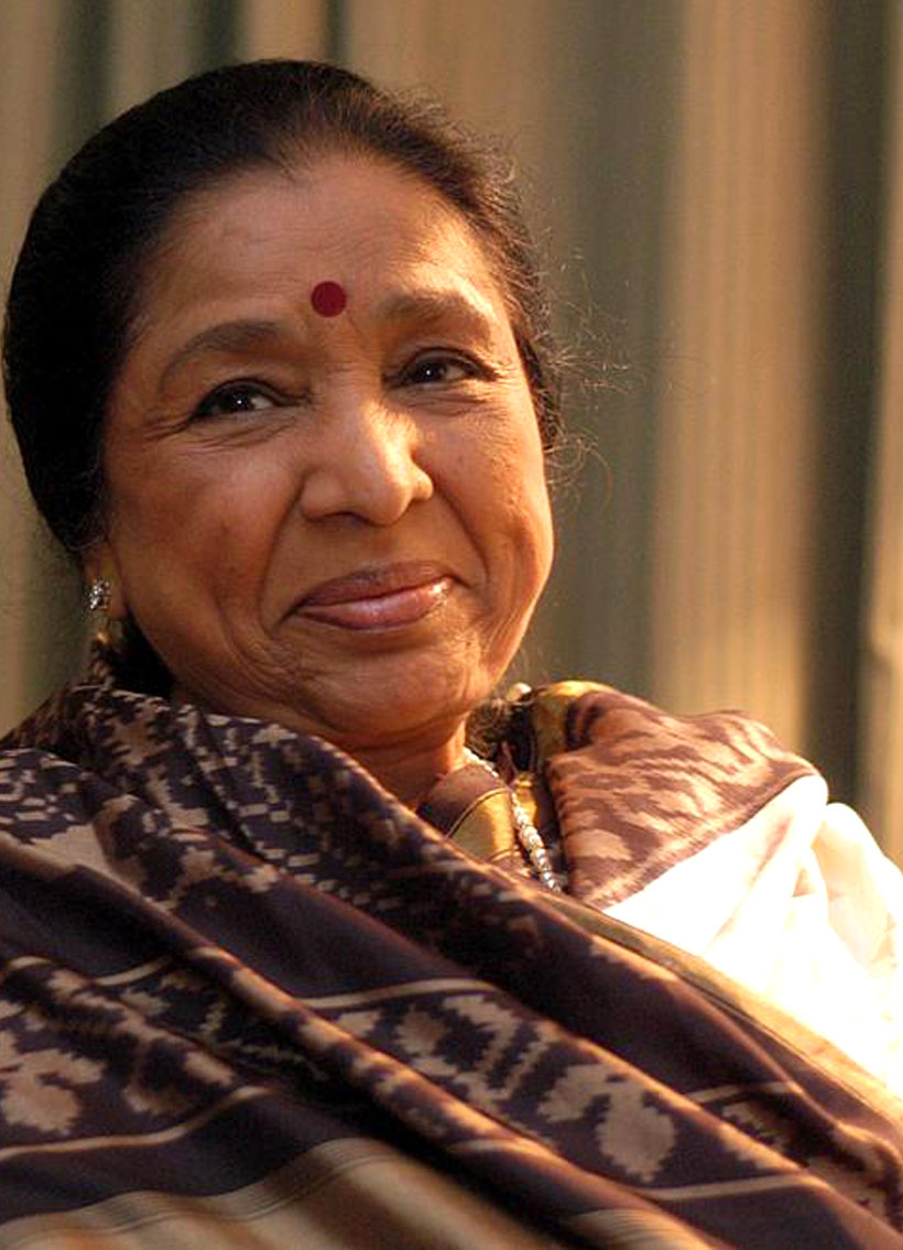 Asha Bhosle Biography in Hindi: आशा भोसले का जीवन परिचय - Famous People ...